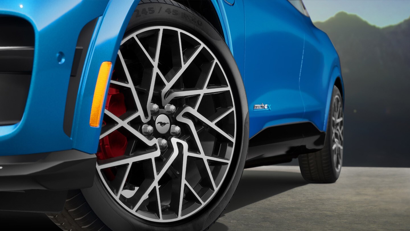 Nouvelle Ford Mustang Mach-E - Le SUV 100% électrique | Ford BE
